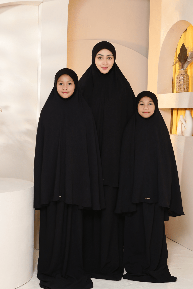 Telekung Irdina Kid's In Black - By Ariana